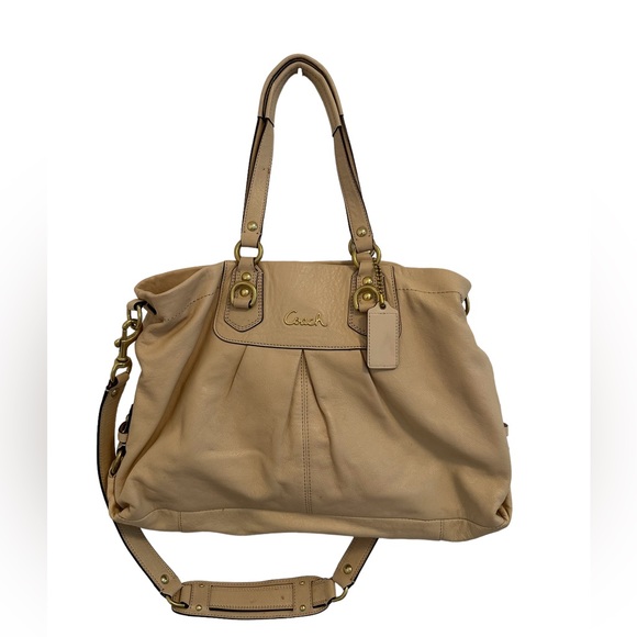 Coach | Bags | Coach Cream Tote | Poshmark